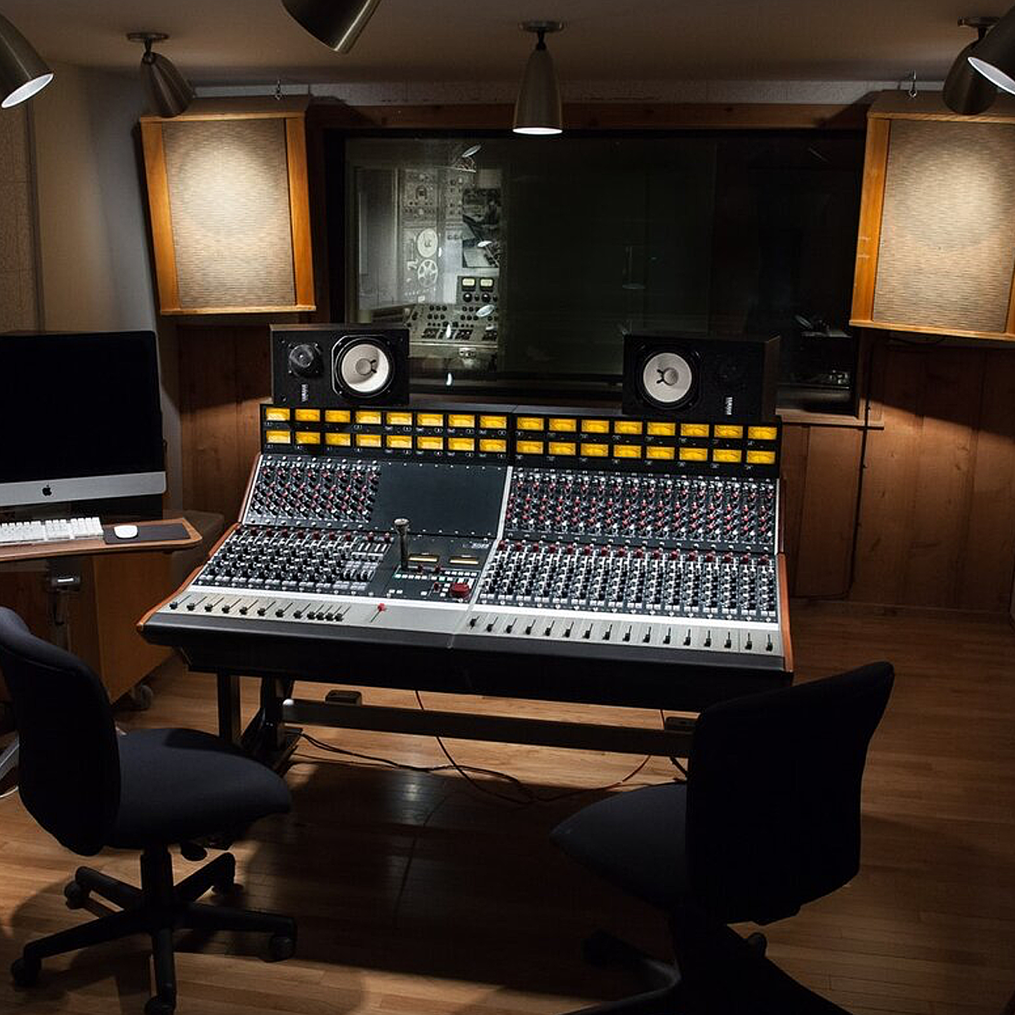 Rupert Neve 5088 Mixing Console – KMR Audio